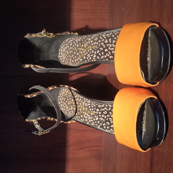 Jessica Simpson | Shoes | Orange And Chitta Pattern Stilettos | Poshmark